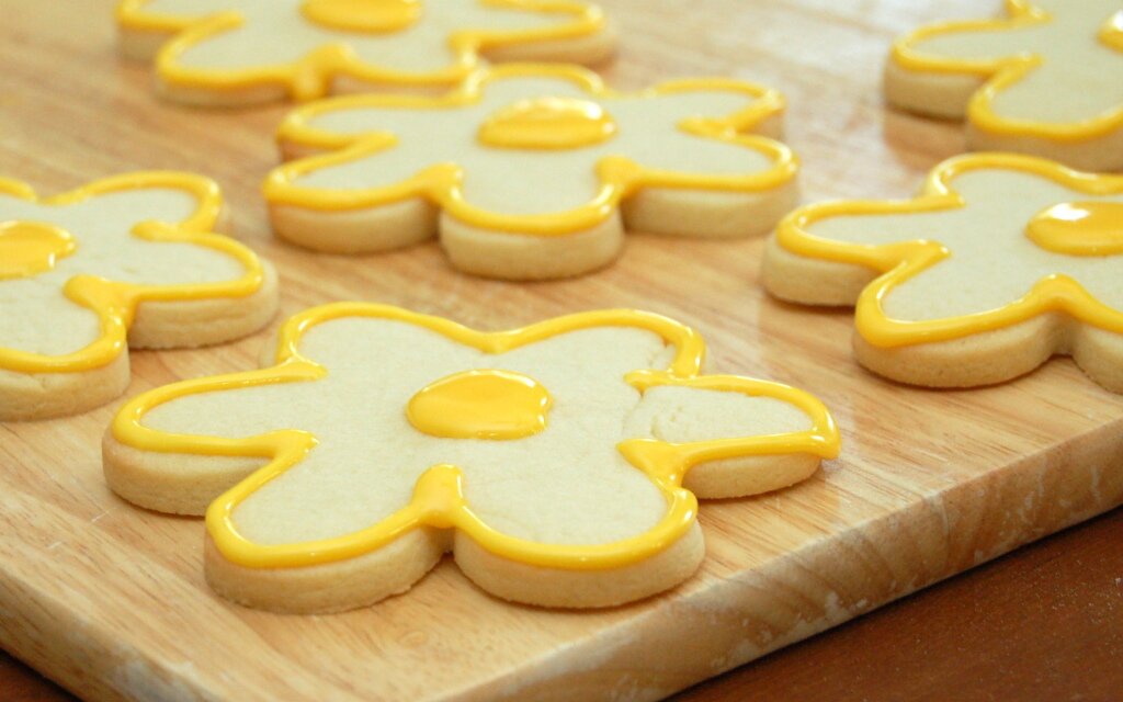 The Humble, but delicious, Sugar Cookie | Easy on the Cook